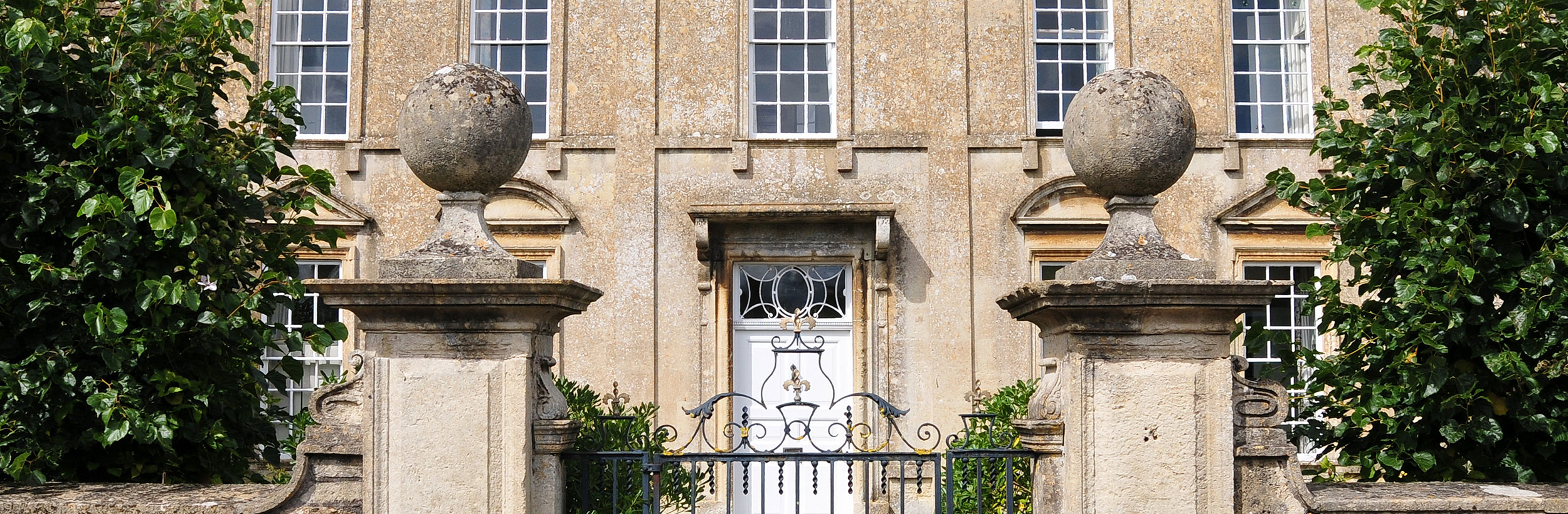 Buildings & Contents Insurance for Listed Buildings | Abode Insurance